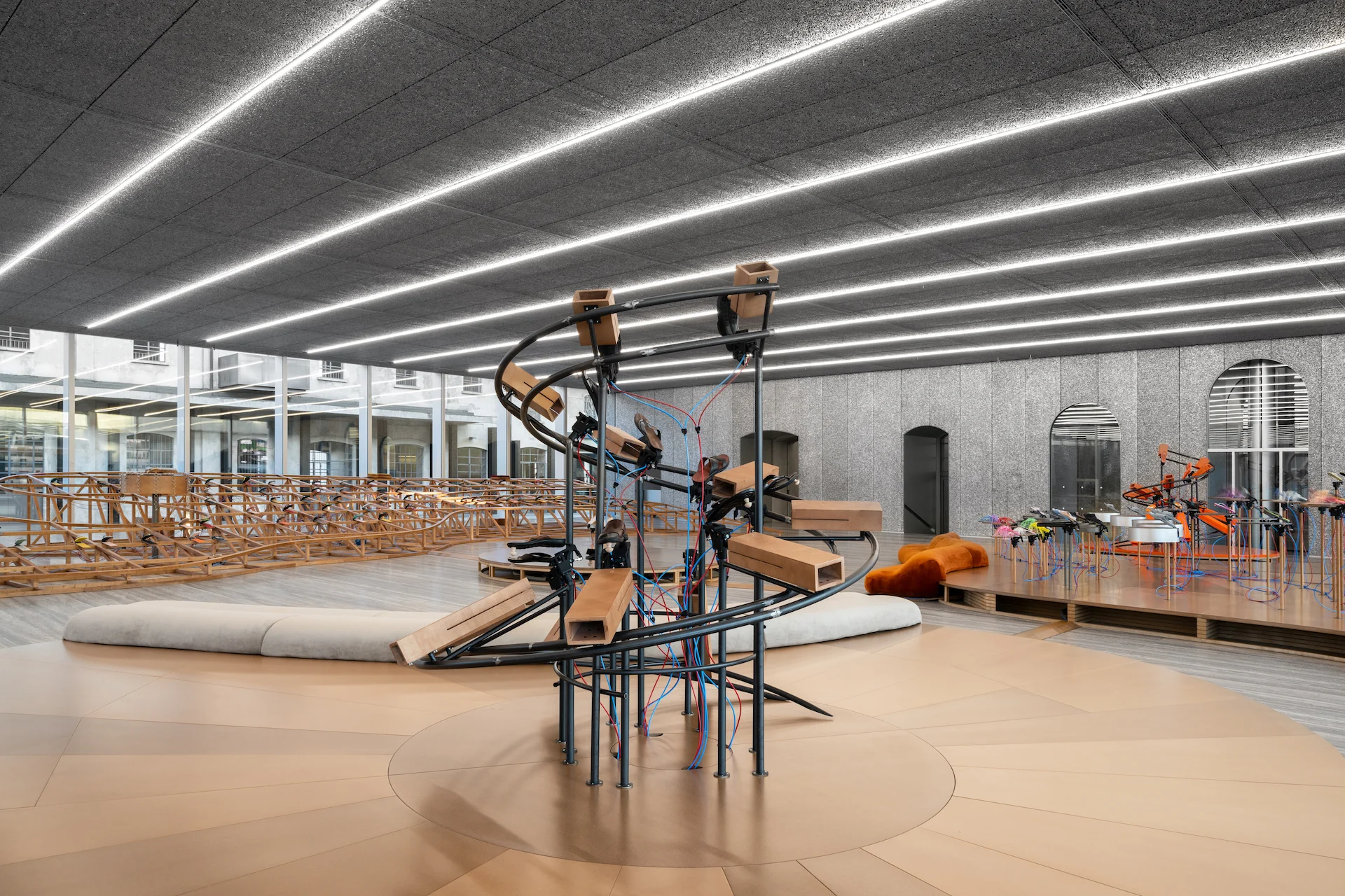 La più grande mostra dell’artista Meriem Bennani alla Fondazione Prada ...