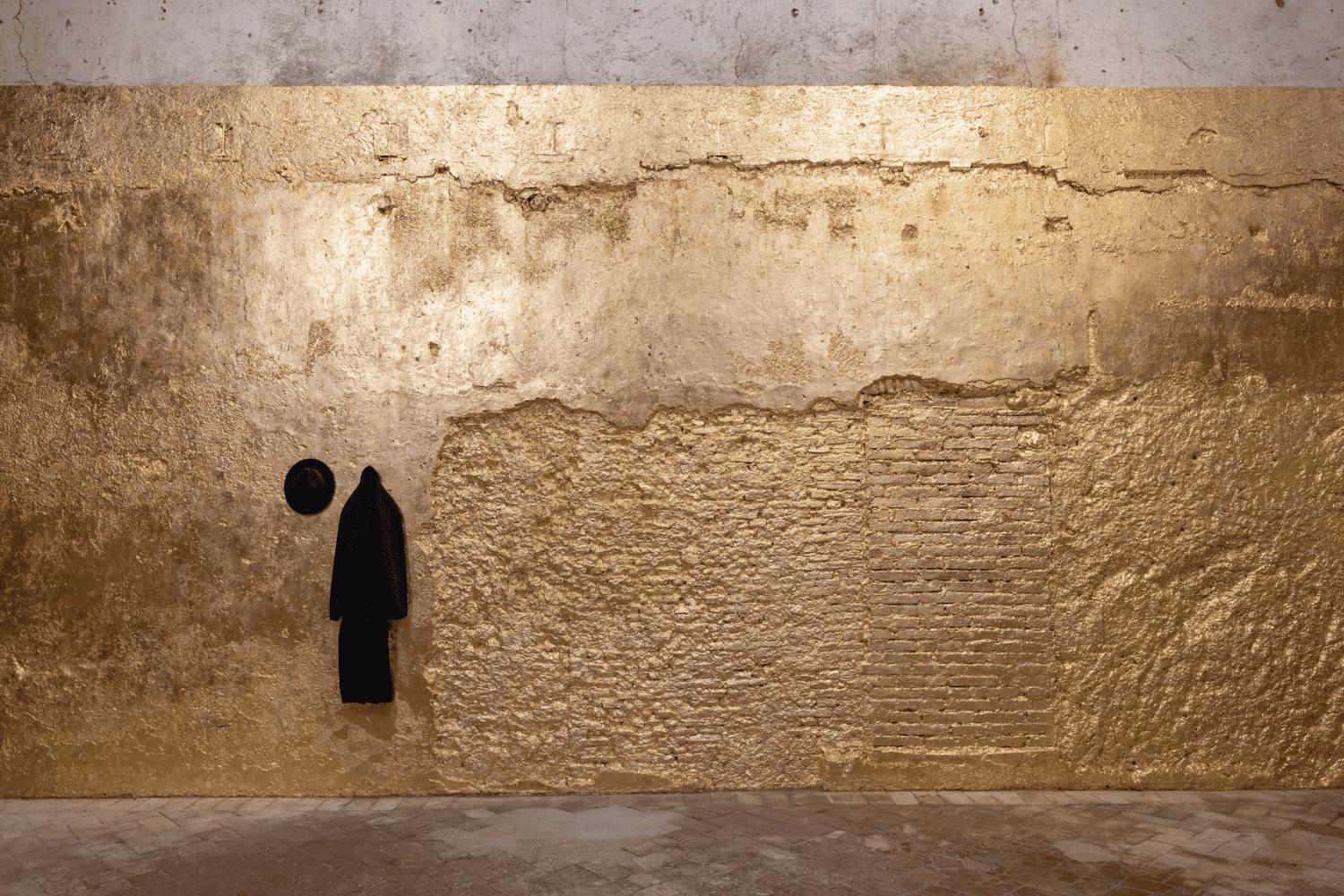 Jannis Kounellis e Richard Prince, critica dell’oggi: due muri, un ...